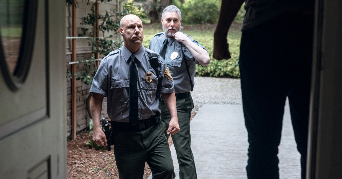 Help Police Determine Who is the Primary Aggressor